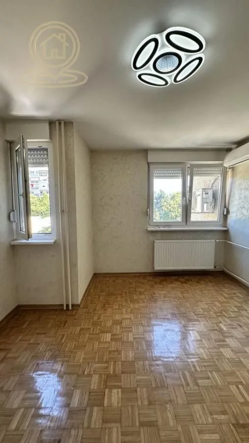 Prodaja, garsonjera, 21m2, Bulevar Oslobodjenja, Novi Sad, Novi Sad