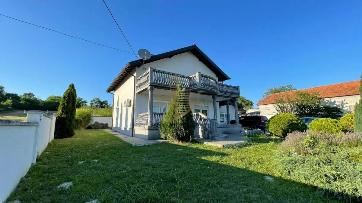 Prodaja, kuća, 355m2, Djurinci, Sopot, Beograd