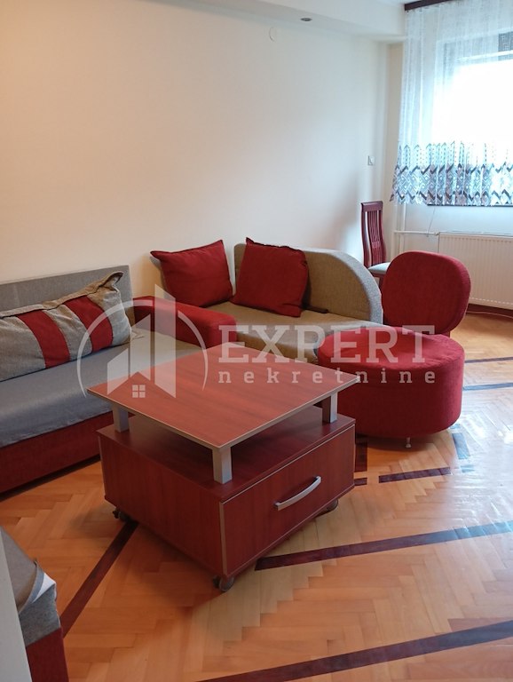Izdaje se odličan stan kod Tehničkih fakulteta, 48m2