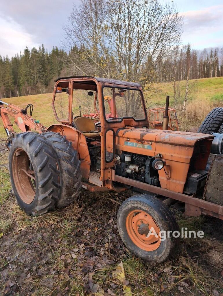 Prodaje se Fiat 450 med Haka 2100 graver traktor točkaš na aukciji