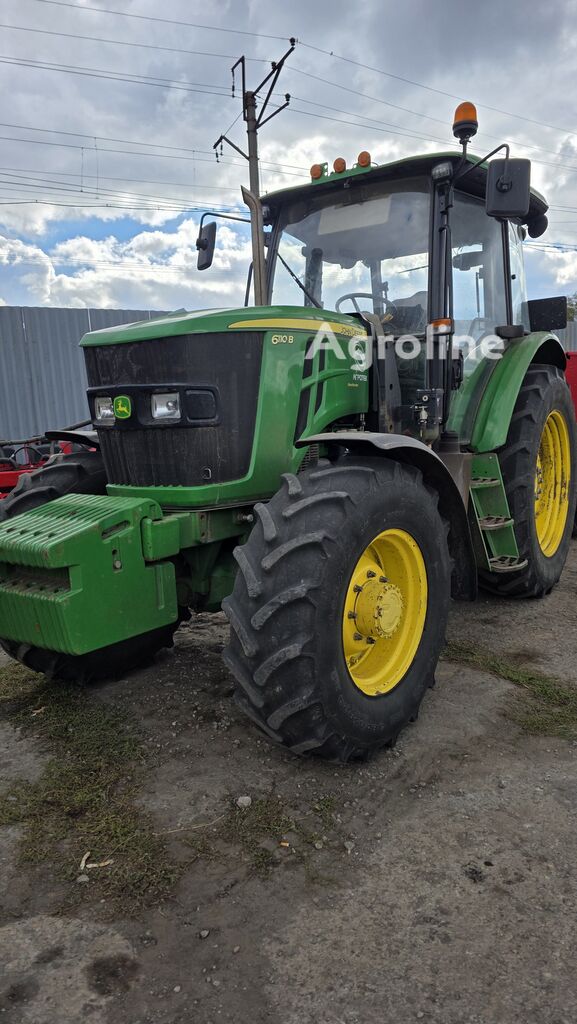 John Deere 6110 B traktor točkaš