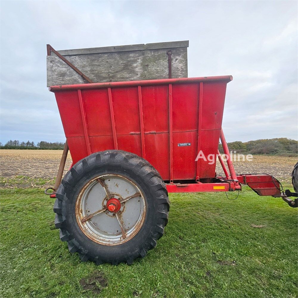 Prodaje se Taarup Tip traktorsku prikolicu na aukciji