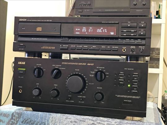 Akai AM 57 Vrhunsko Stereo Pojacalo