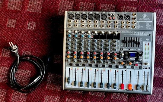 Behringer Xenyx X1222USB mikseta 16 kanala
