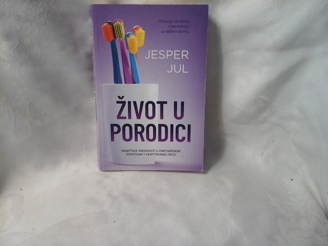 Život u porodici Jesper Jul