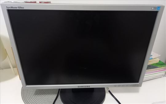 Samsung monitor 19 inča, ispravan