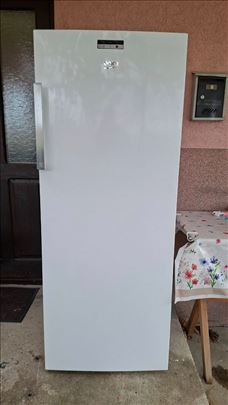 zamrzivac beko 6 fioka 215 litara