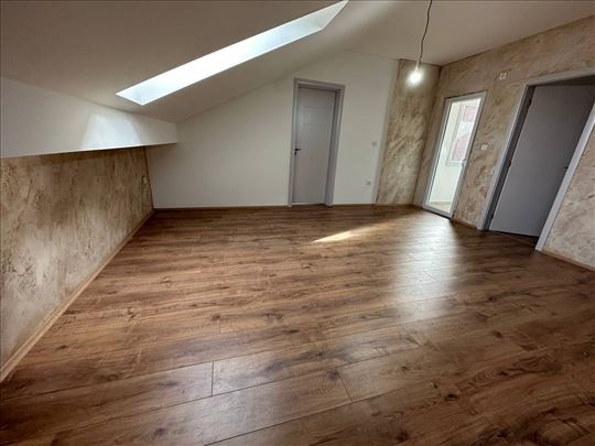 Trosoban stan 65m², uknjižen – Barajevo