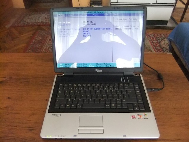 Fujitsu Siemens Amilo Pa 1510 za delove