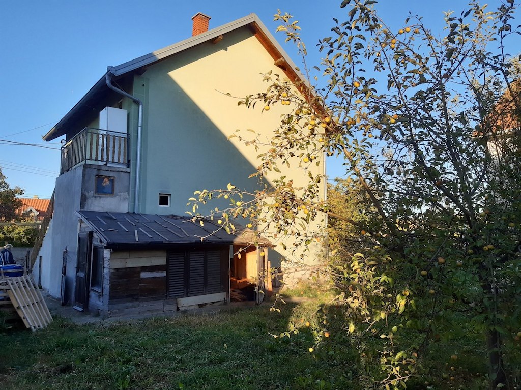 Retko u ponudi, uknjižena kuća u Borči