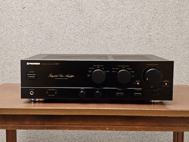 Pioneer A-447