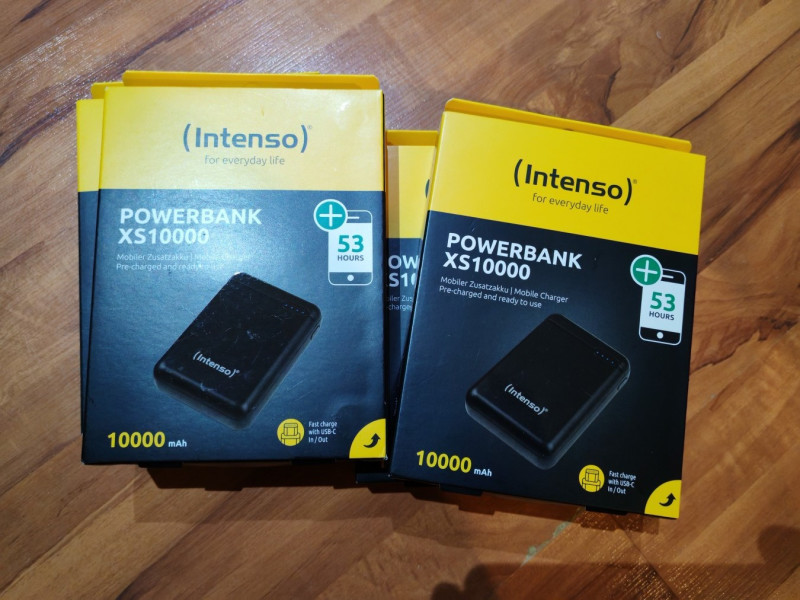 Powerbank Intenso XS10000 eksterna baterija Powerbank I