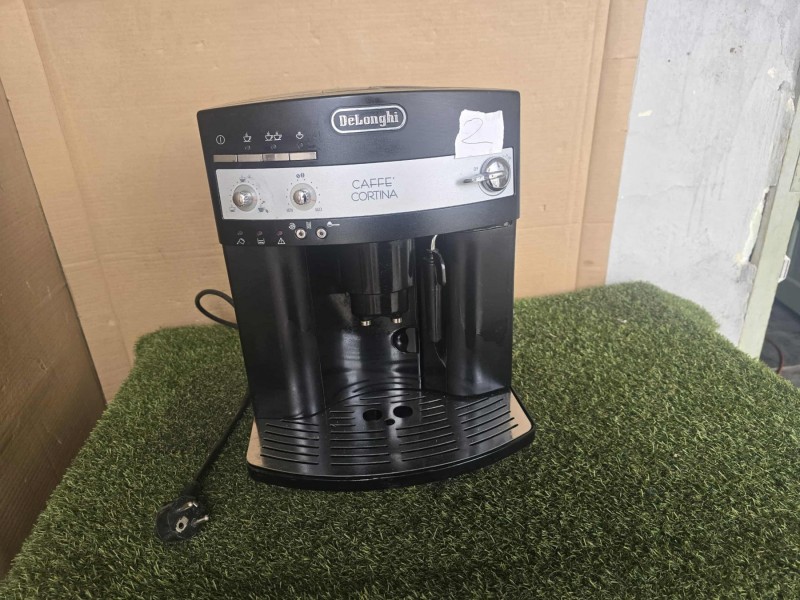 DeLonghi Caffè Cortina aparat za espresso