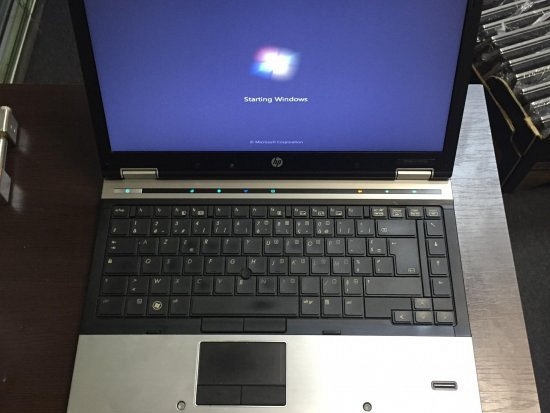 HP EliteBook 8440 i5/4gb/250gb AUTOSKOLE