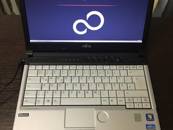 Fujitsu Lifebook S761 i5 2g4gb160gb