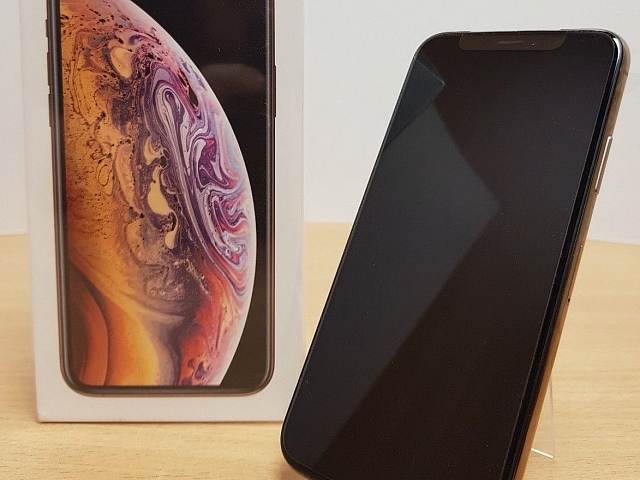 Apple iPhone Xs 64GB for 500 EUR ,iPhone Xs Max 64GB for 530 EUR ,iPhone X 64GB for 350 EUR ,iPhone 8 64GB €280 , iPhone 8 Plus 64GB €290