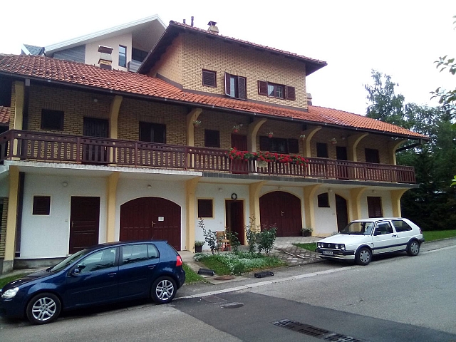 Kuca sa 4 apartmana Zlatibor