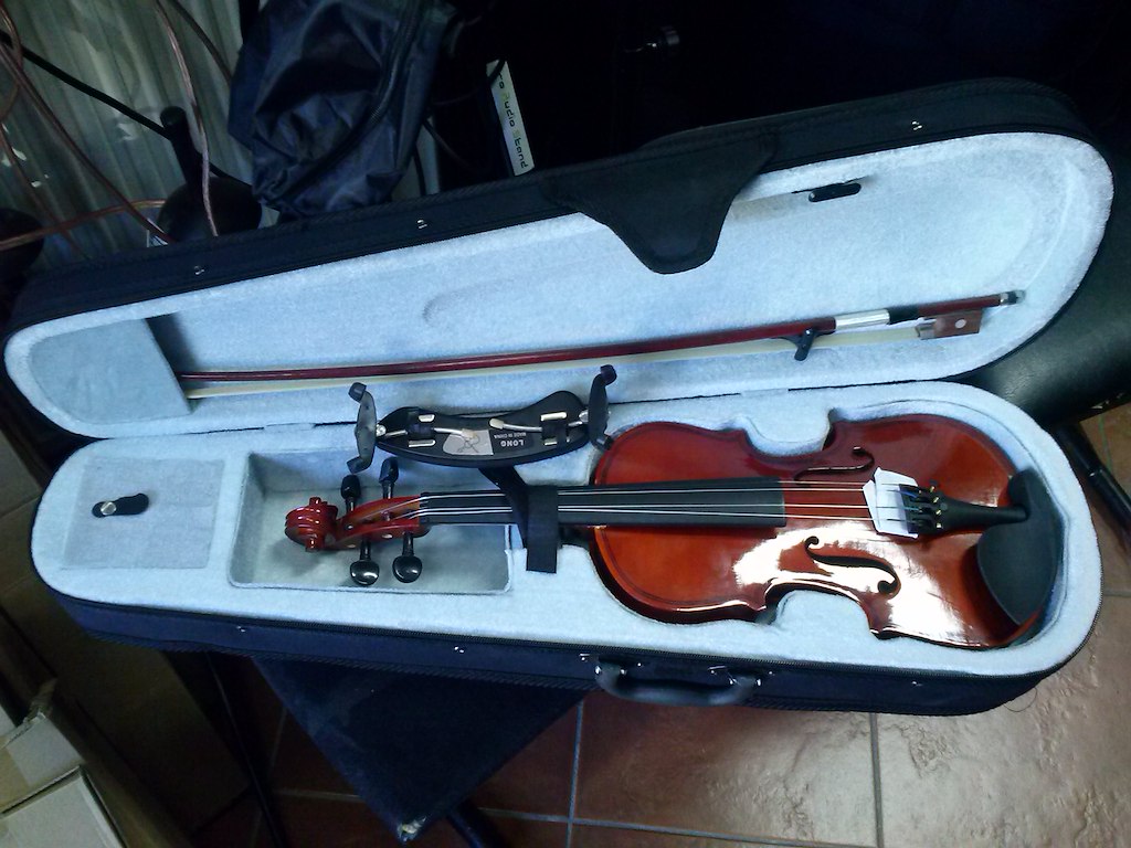 Violina komplet sa podmetacem 1/2 - 4/4 i stalkom