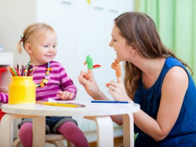 Potrebna mladja zena za cuvanje dve devojcice u SVEDSKOJ,