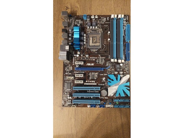 Asus P7H55 (1156 Scoket)