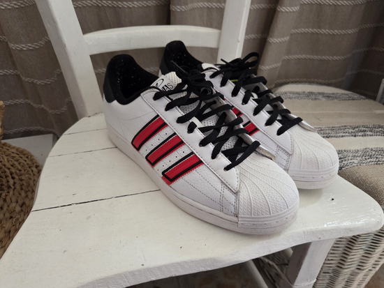 Adidas Superstar