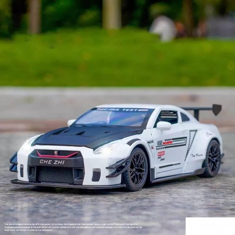 Nissan Skyline GT-R R 35 1/24 Beli Metalni – Nissan Skyline GT-R R 35 1/24 Beli Metalni
