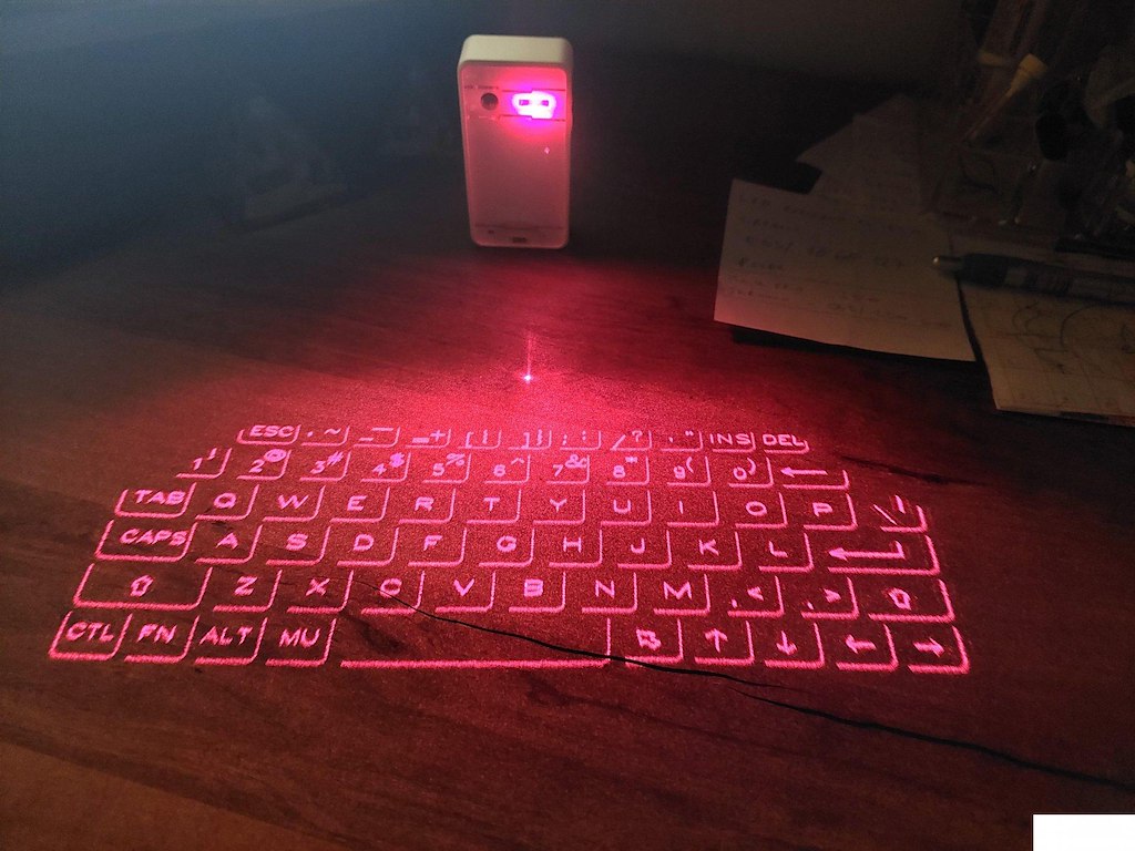 NOVO! Virtuelna laserska Bluetooth Tastatura projektor