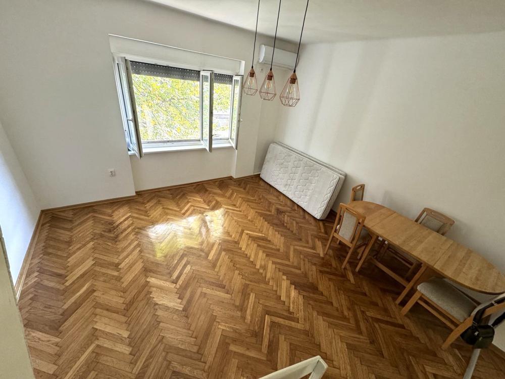 Dvosoban stan na prodaju, 70m2, 72.500€