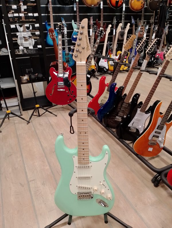 Wakekrtone VK62-LG Električna gitara Light Green Strat tri singla