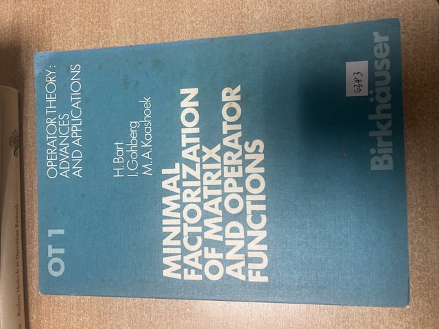 minimal factorization of matrix and operator functions