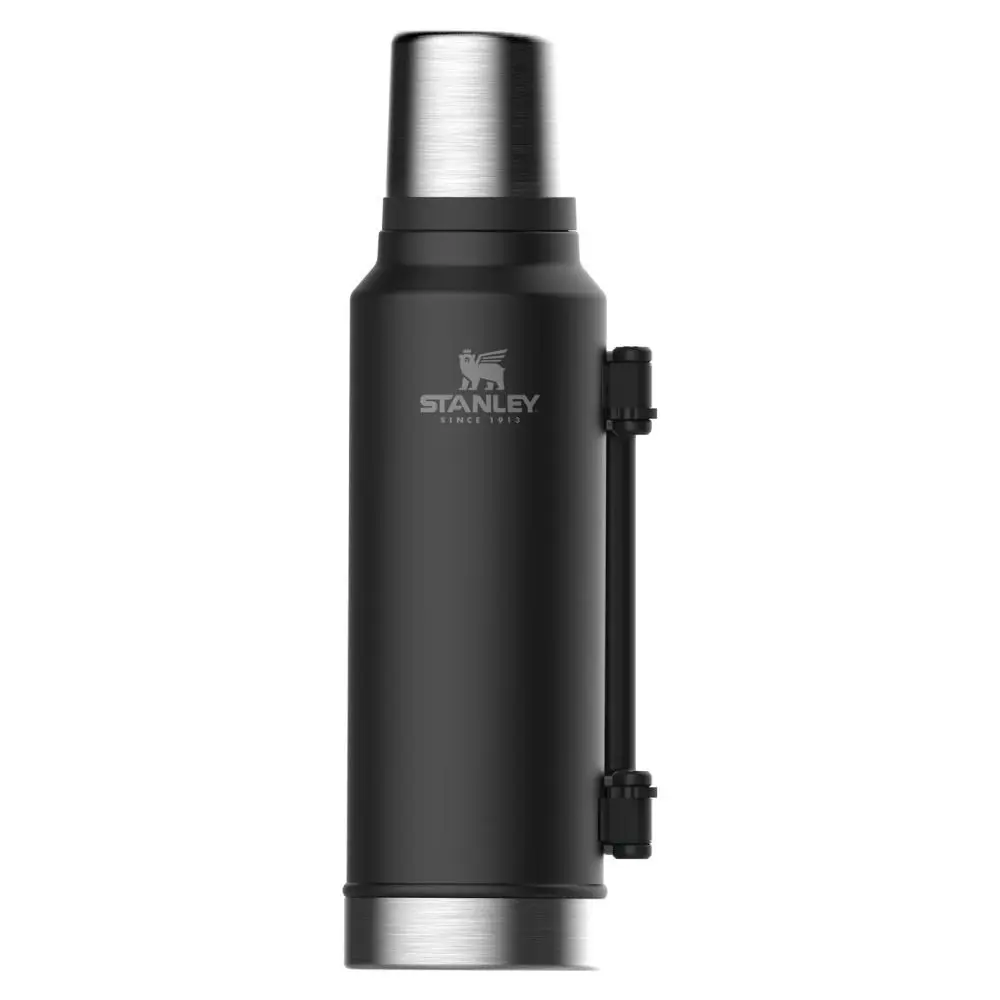 STANLEY Classic Legendary Bottle Matte Black 1.4l