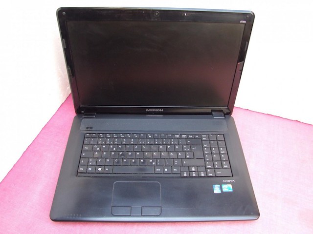 Medion Akoya i3 E7214 laptop za delove