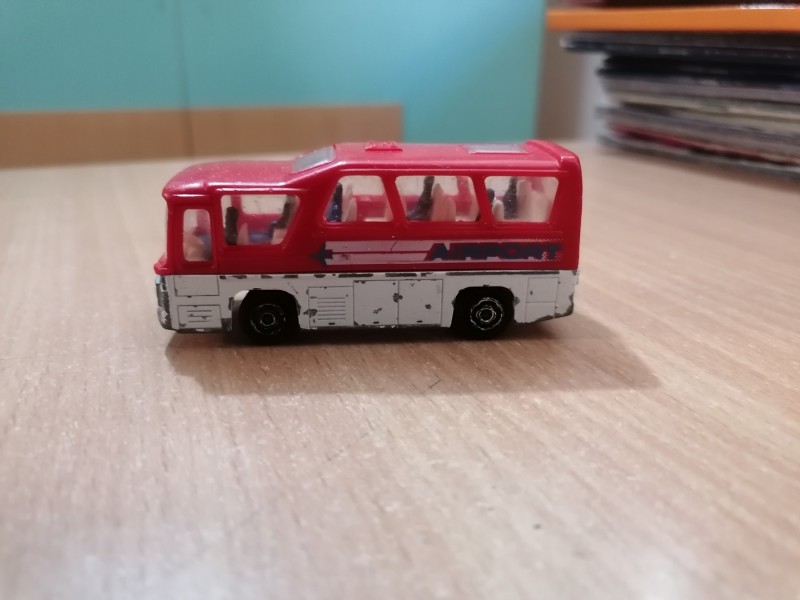 MAJORETTE - MINI BUS AIRPORT scala 1-87