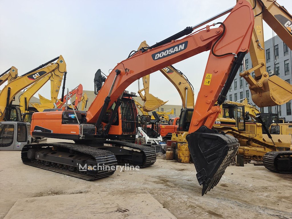 Doosan dx225lca dx225 bager guseničar