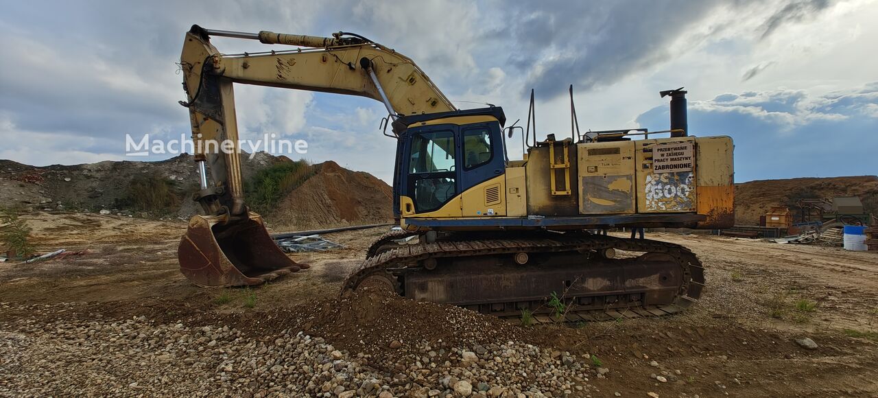 Komatsu PC600 bager guseničar