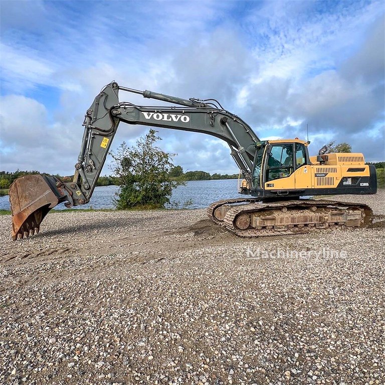 Prodaje se Volvo EC380 DL bager guseničar na aukciji