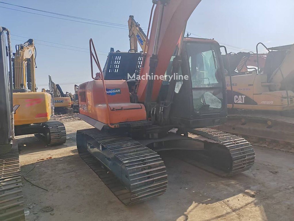 Doosan DX150 bager guseničar