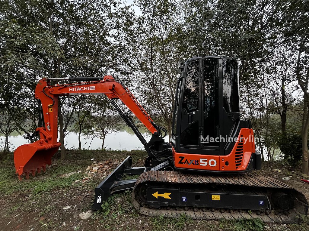 Hitachi ZX 50 mini bager