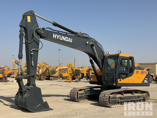 Prodaje se Hyundai R215L bager guseničar na aukciji