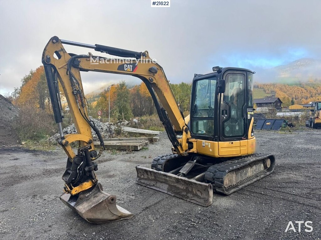 Caterpillar CAT 305C m/ Rototilt og 2 skuffer mini bager