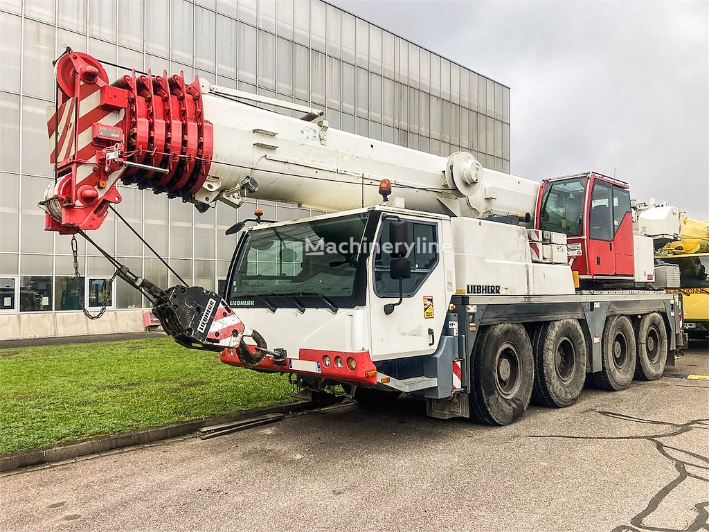Liebherr LTM 1070-4.2 dizalica za sve terene