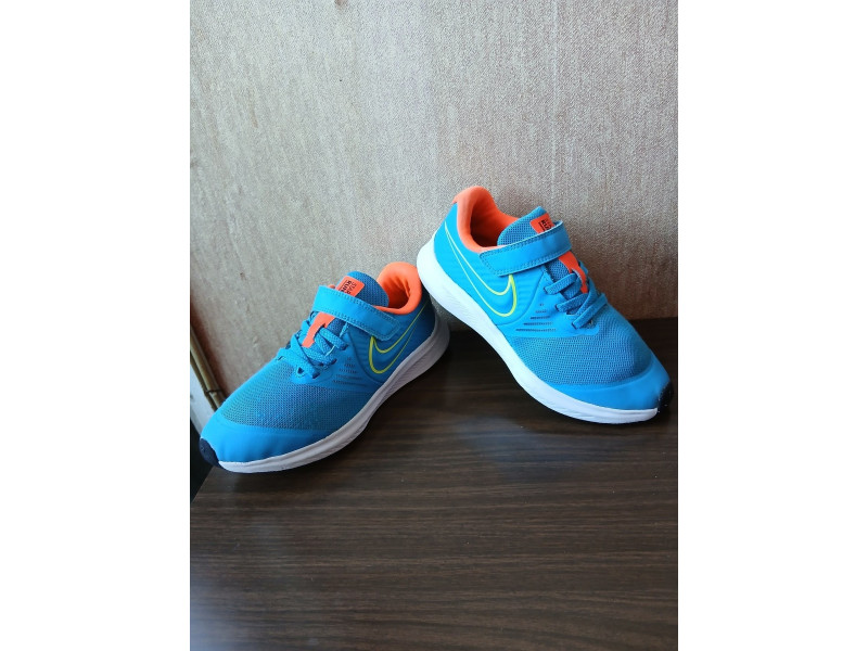 Patike Nike br. 32-20cm.