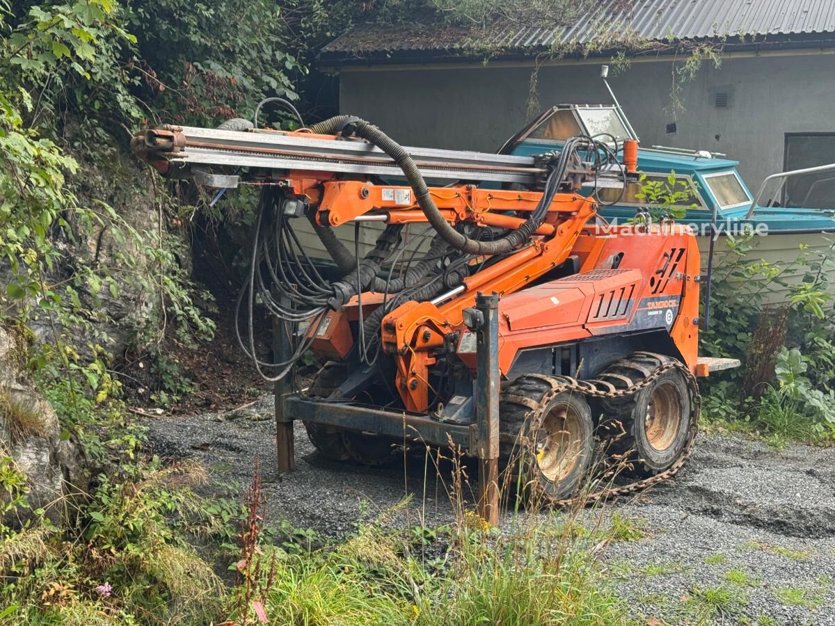 Prodaje se Tamrock Commando 120 bušaće postrojenje na aukciji
