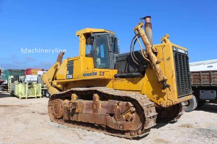 Komatsu D375A-1 buldožer