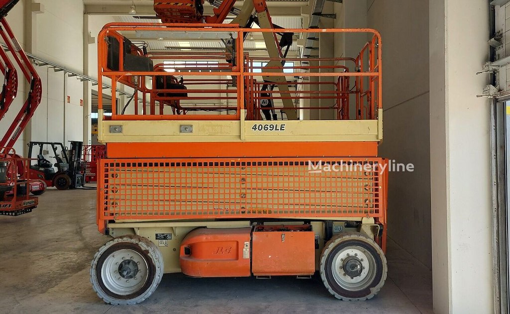 JLG 4069LE makazasta platforma