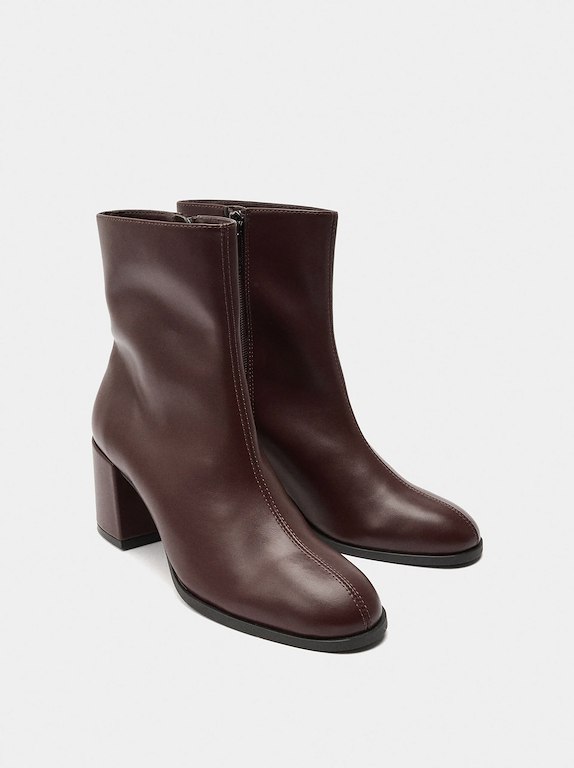 ANKLE BOOTS WITH BLOCK HEEL AND TOPSTITCHING