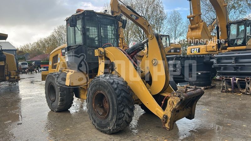 Caterpillar 930M prednji utovarivač