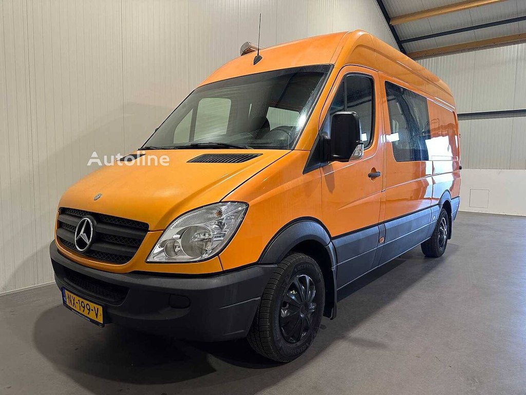 Prodaje se Mercedes-Benz Sprinter minibus furgon na aukciji