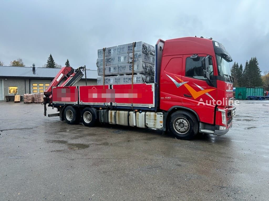 Volvo FH 540 6x2 Retarder HMF 2120 K5 kamion s ravnom platformom