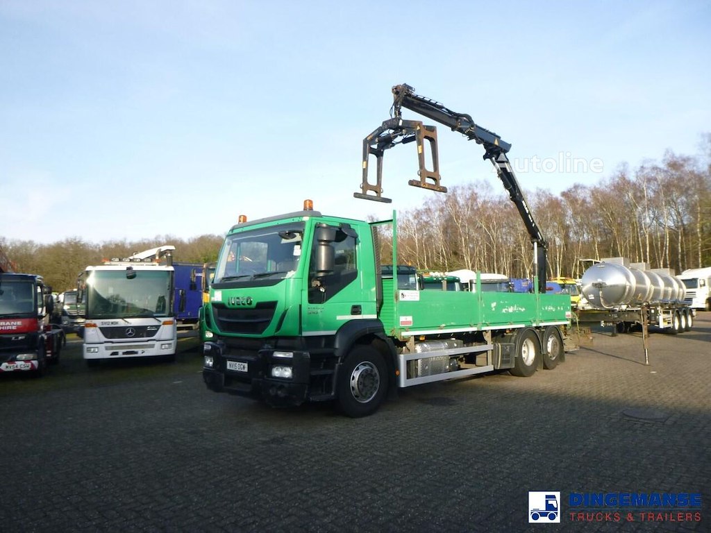 IVECO Stralis 310 6x2 Euro 6 RHD + Atlas 129.3 crane kamion s ravnom platformom